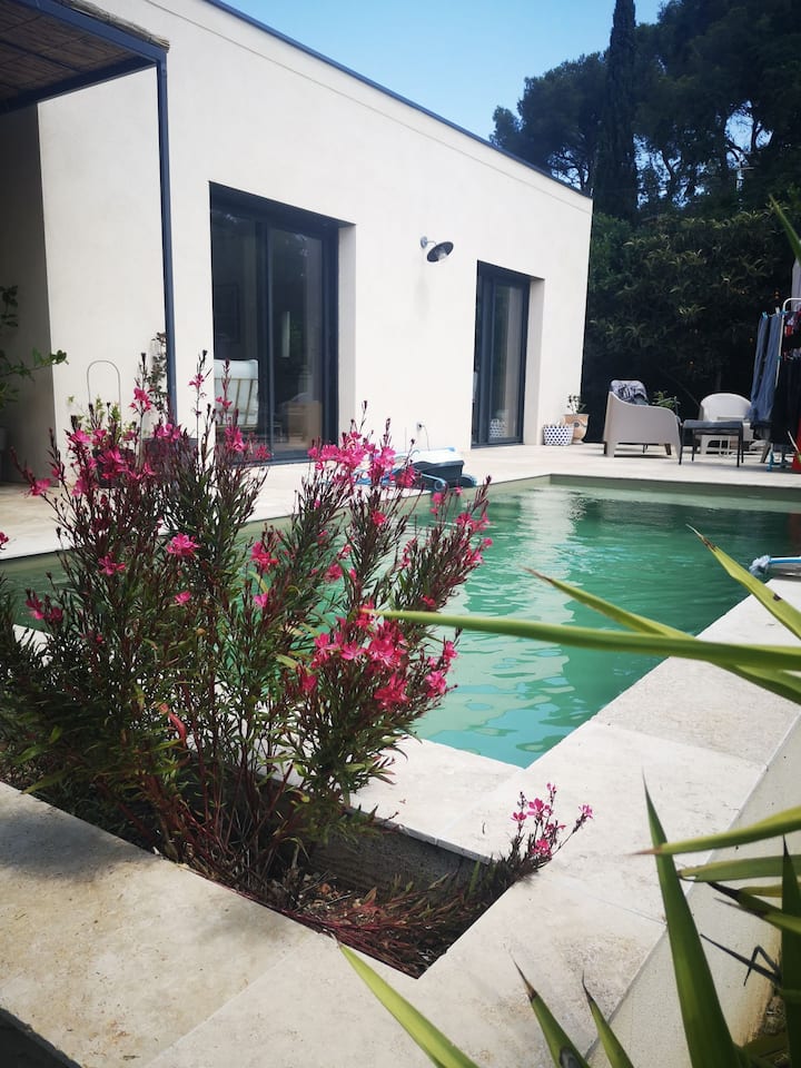 Jolie Villa Proche Centre-ville De Nîmes - Nîmes