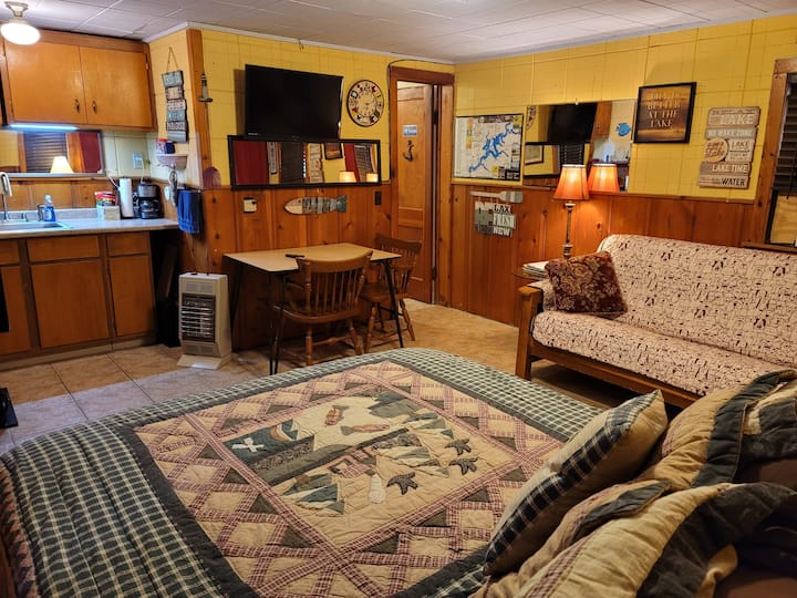 Awesome Sleep! S Grand Lake. East Of Disney-#1 - Disney, OK
