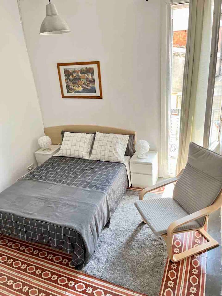 Bright Cozy Room For A Couple - Badalona