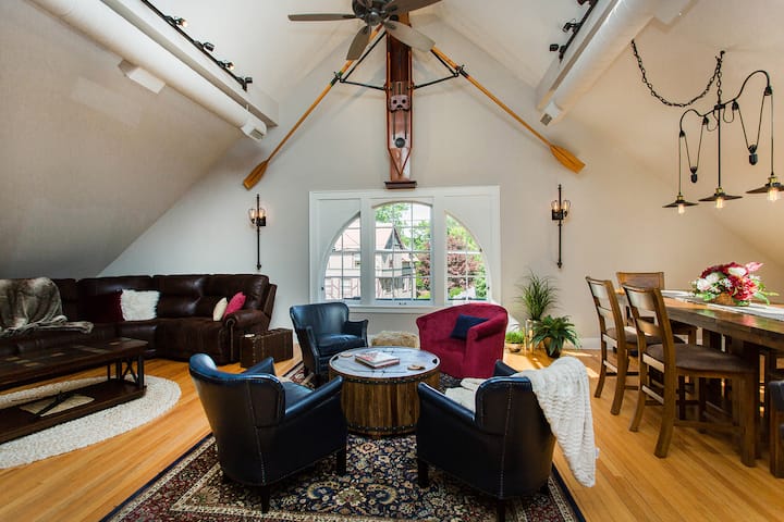 Saratoga Springs Downtown Condo-walk To Track - Saratoga Springs, NY