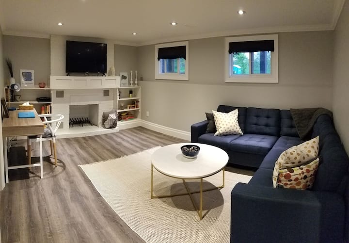 Bright And Clean Basement Apt Near Escarpment. - Hamilton, ON, Canada