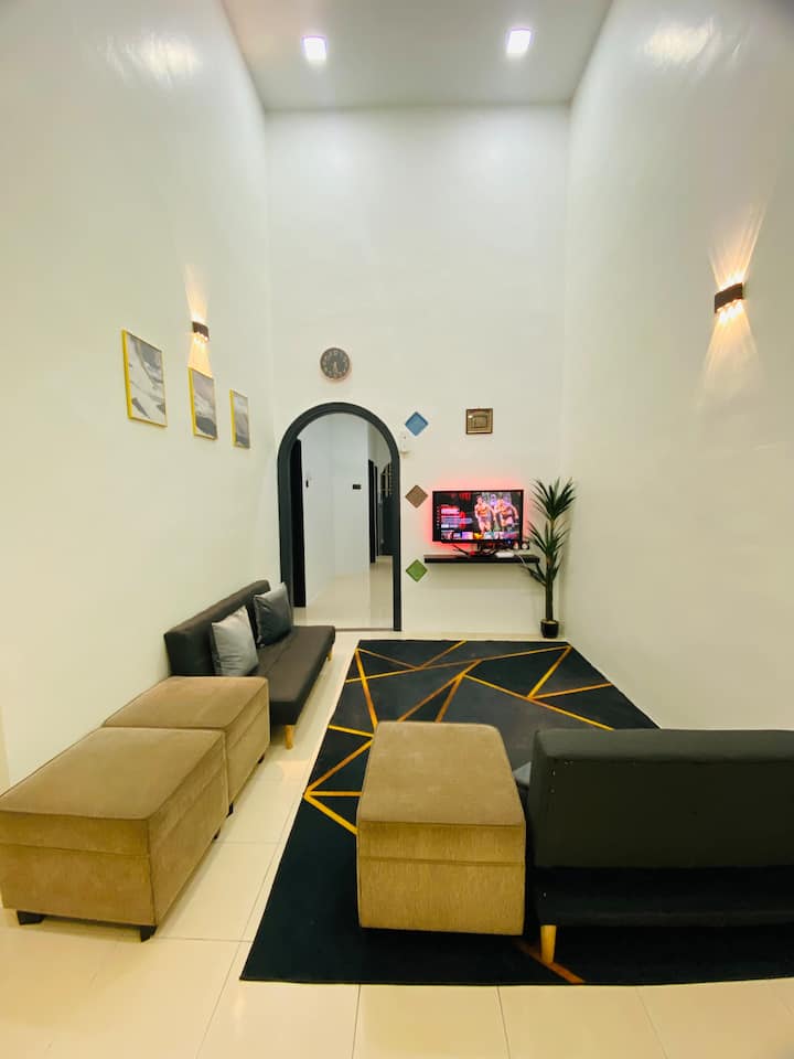 [No 52] Zee Homestay 4room 5aircond Wifi Netflix - Alor Setar