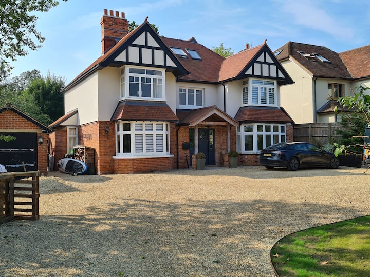 Spacious 6 Bedroom House On Private Road W River Thames Access - Henley-on-Thames