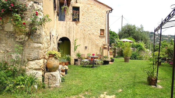 Charmant Appartement Dans Une Maison Ancienne - Grasse