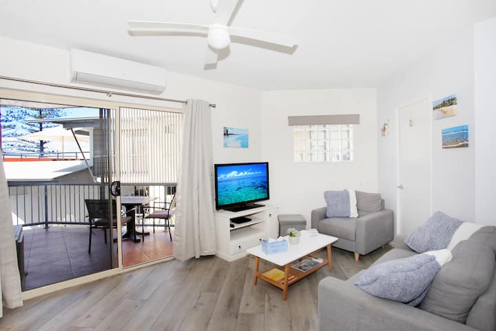Coolum Ocean View Beachfront Apartment Baywatch 16 - Queensland