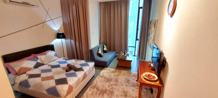 Maya Premium Suite 5(free Wife /Netflix) - Petaling Jaya
