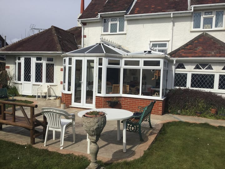 Detached House 2 Min From Cliff Top - Barton on Sea