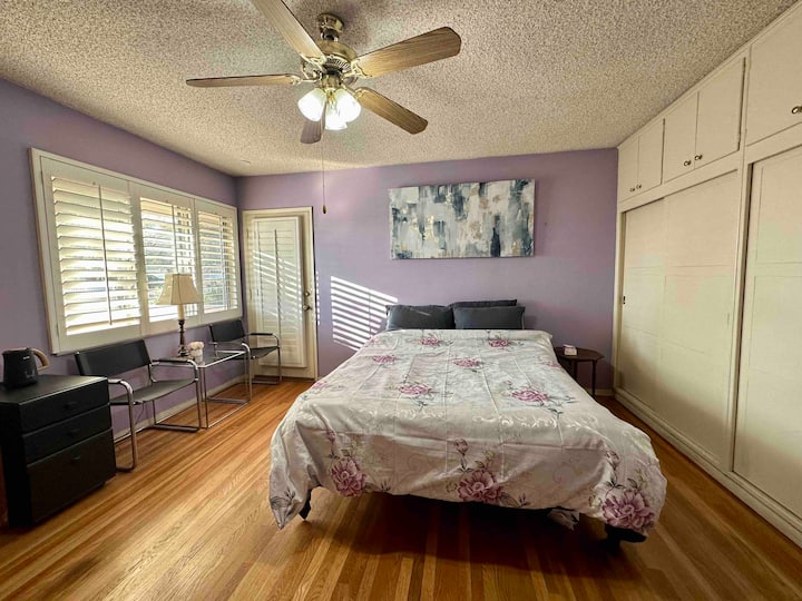 Claremont主卧室带独立卫生间出租 - Claremont, CA