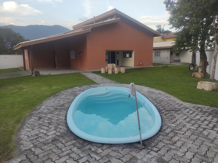 Casa Ampla E Agradável Com Piscina. - Ubatuba