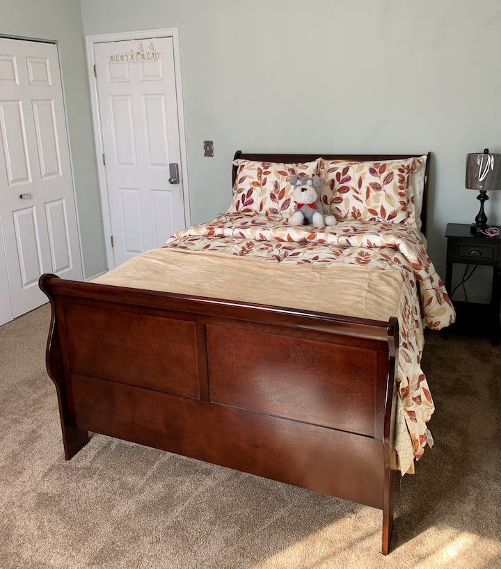 Private Bedroom I - Greeley, CO