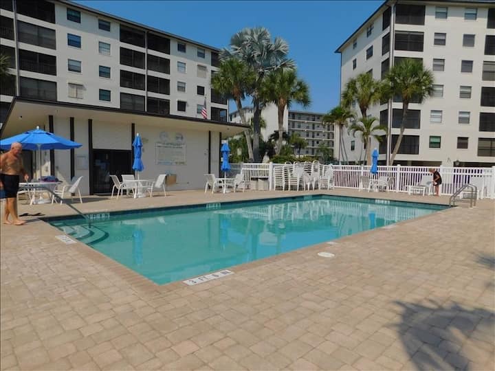 Estero Cove 511 - Fort Myers Beach, FL