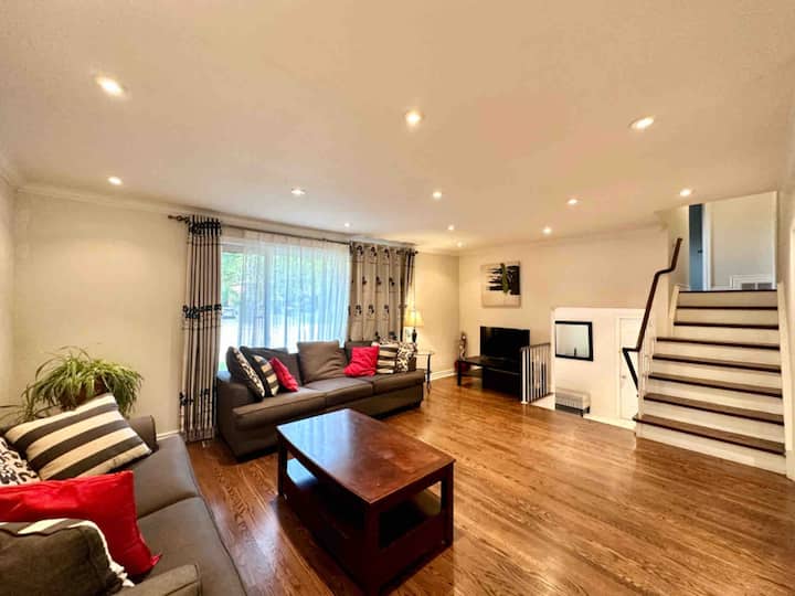 Toronto North York House For Family/free Parking - Toronto