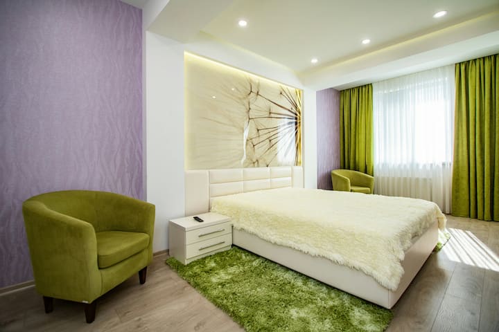 Ultracentral Lux 4 - Chișinău