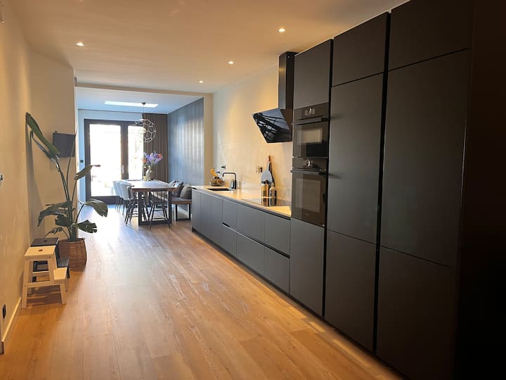 Stylish Home With Spacious Garden Near The Beach! - The Hague