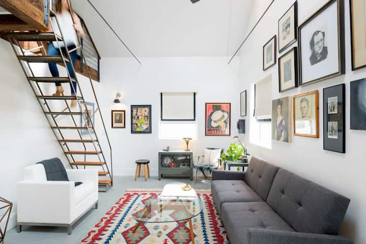 Custom Industrial Loft In Historic Blackstone - Nebraska
