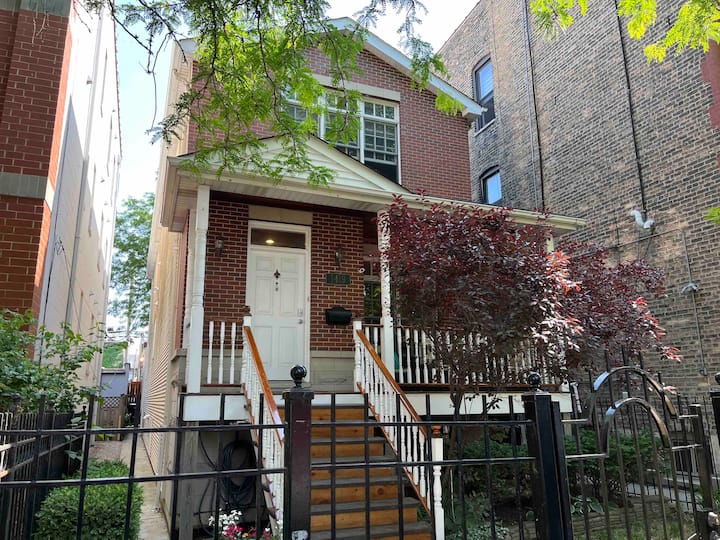 Big 4br/3.5ba Home Near Everything! - Chicago, IL