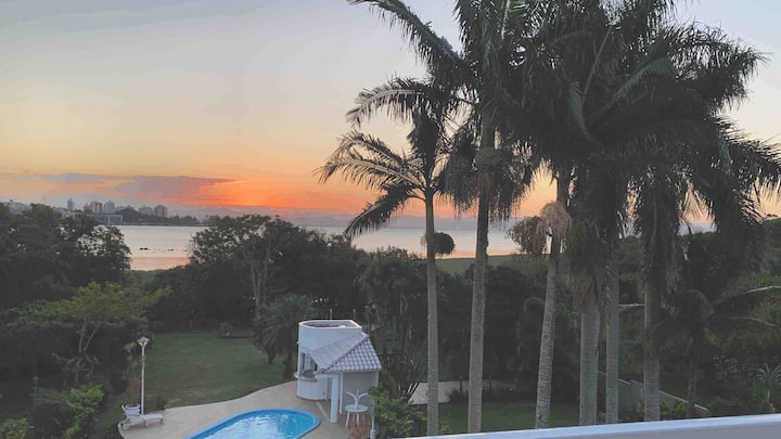 Casa Com Piscina No Coração De Florianópolis - Florianópolis