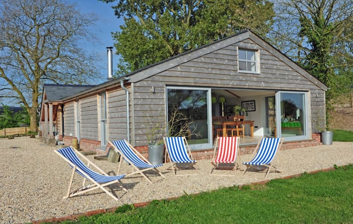 Stunning Spacious Self Contained Barn Conversion - Shaftesbury