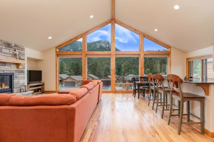 Family Friendly Home Near The River - Estes Park, CO