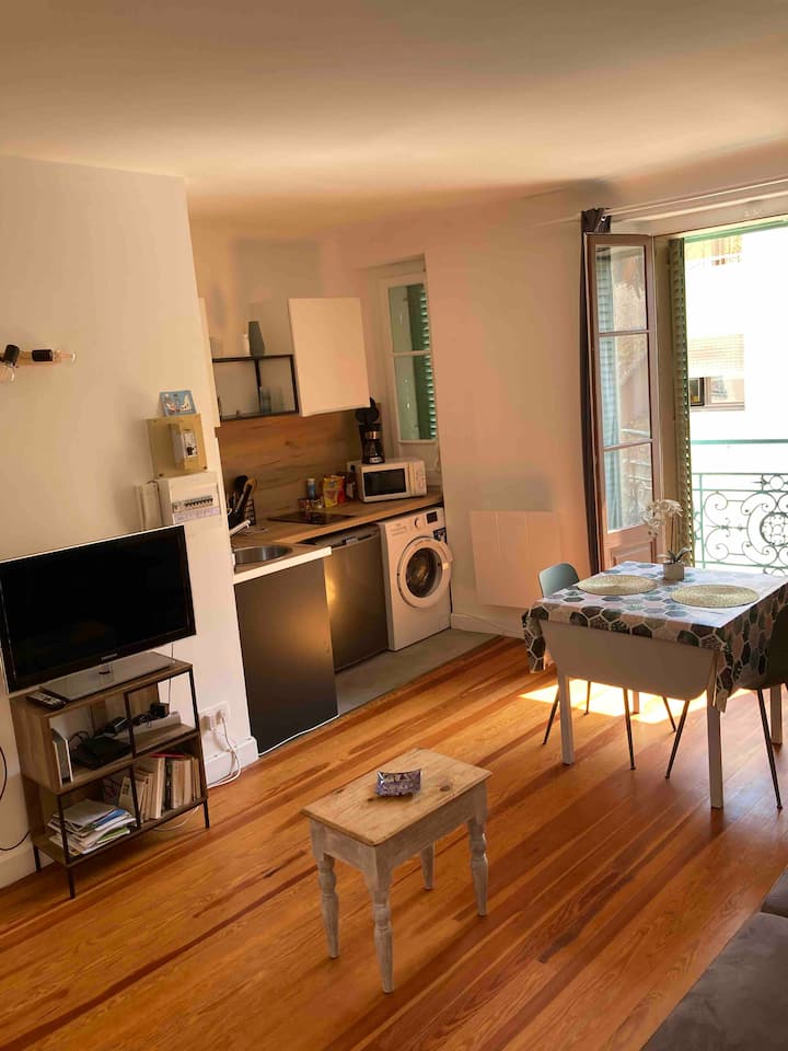 "Le Clairval" Au Bord Du Lac Léman. - Évian-les-Bains