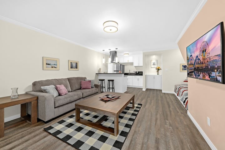 Totally Renovated #C Near Disney, Convention Ctr - Anaheim, CA