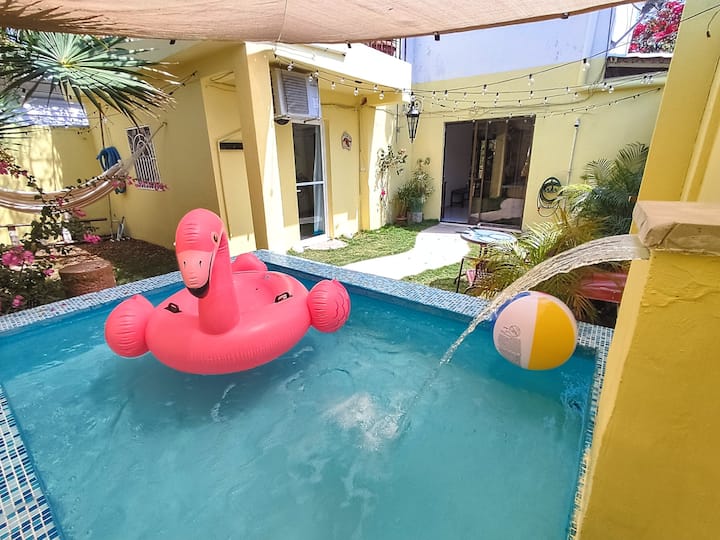 Beachfront Mexican House W/private Pool & Garden - Cancún