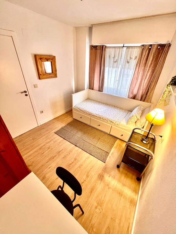 Hemnes Room Cozy & Lock! - Alicante