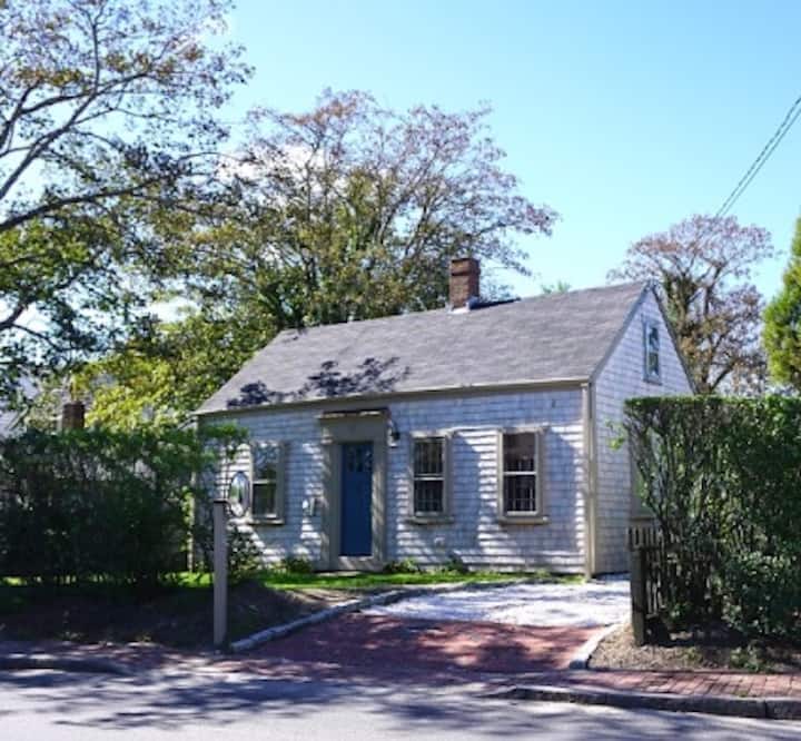 Walk To Everything In Town - No Car Needed! - Nantucket, MA