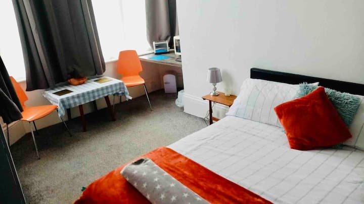 Executive En-studio*central*quiet*parking*mod Cons - Portsmouth