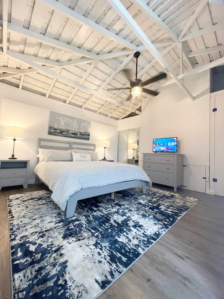 Cali King Suite - Clean And Cozy - La Mesa, CA