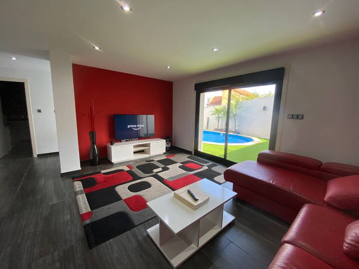 Agradable Casa Con Piscina - Cangas