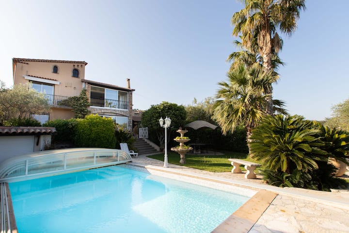 Rose Studio Avec Jardin Et Piscine, Proche Mer - Antibes