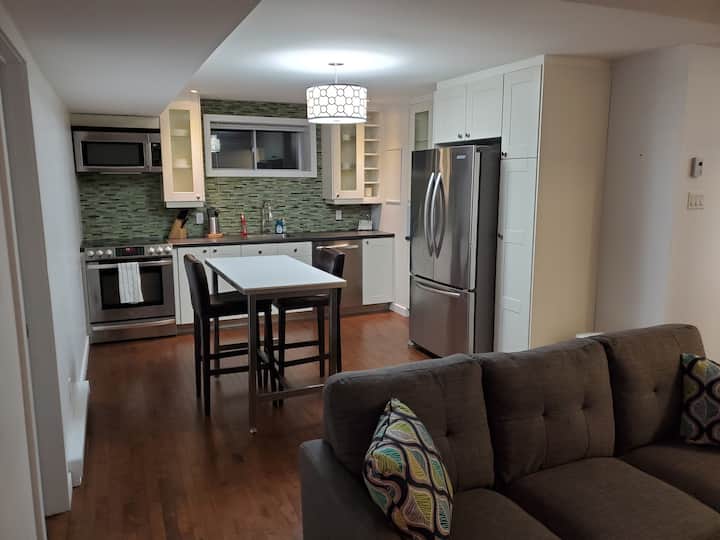 Laval - Fully Furnished 1 Bedroom Apartment - Laval