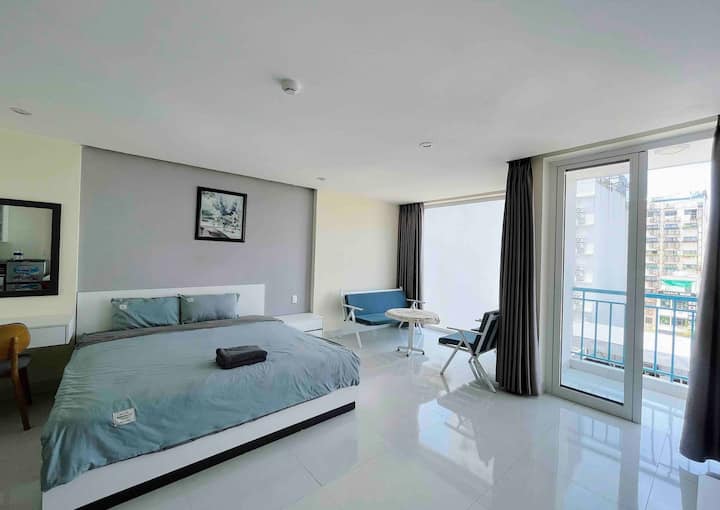 Fullhouse 7.9 - Oceansight - Balcony, Quiet Street - 峴港