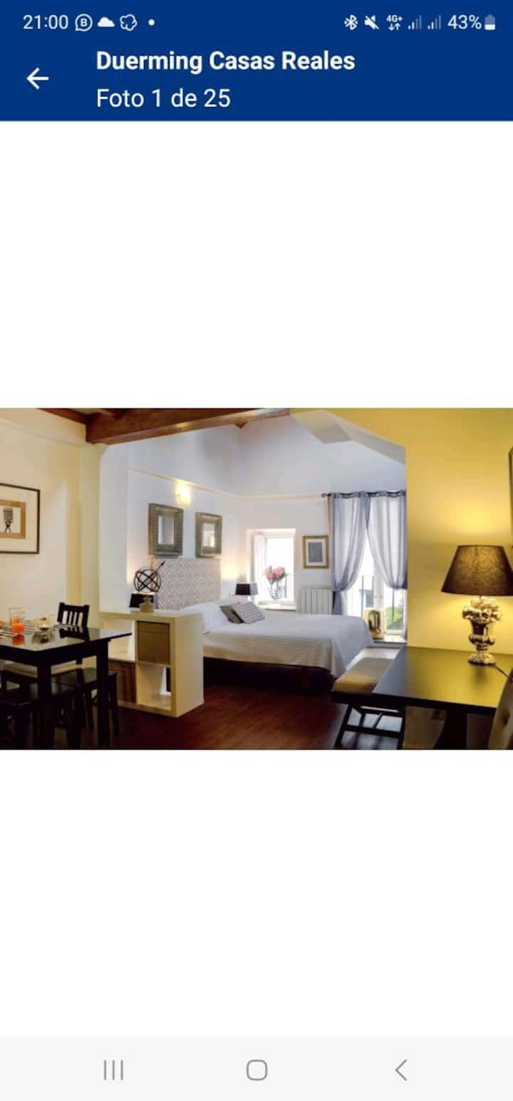 Cr 12 Apartamento Casas Reales - Santiago de Compostela