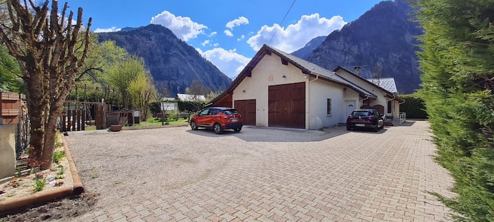 Appartement Au Cœur Des Montages De L'oisans - Villard-Reculas