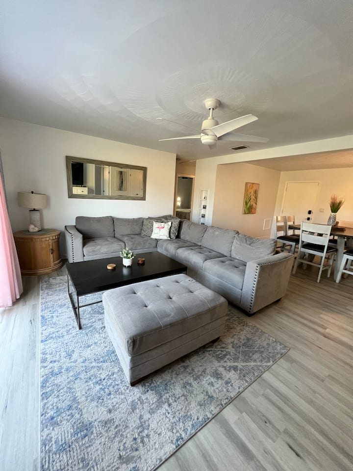 Urban Oasis By The Greens: Fort Myers Getaway - Fort Myers