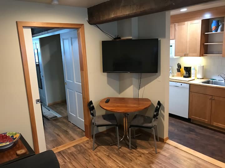 Zen Garden Apartment - ブレマートン, WA