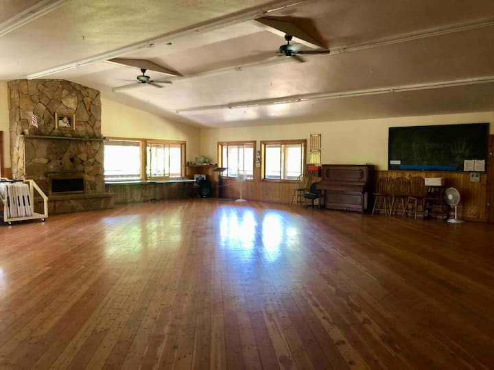 #8 Cabins For A Cause On Tranquil Loon Lake - Bigfork, MT