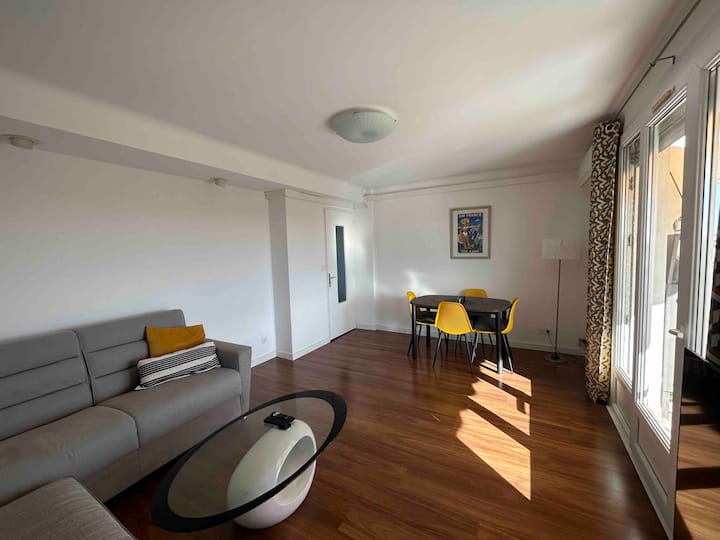 Grand Appartement Terrasse & Clim. Proche Gare - Montpellier