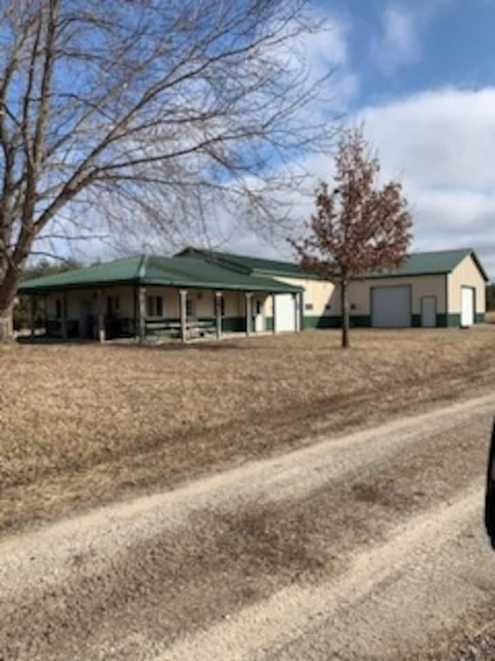 Quiet Country Cabin, With Options - Hinterland Music Festival