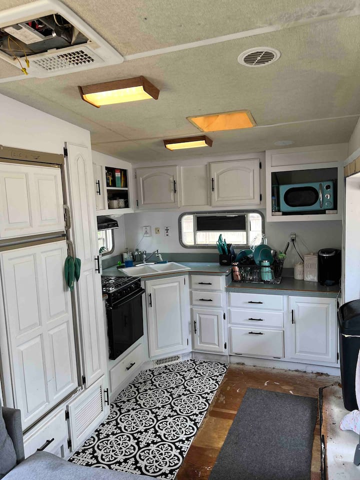 5th Wheel Renovated Rv! - Edmond, OK