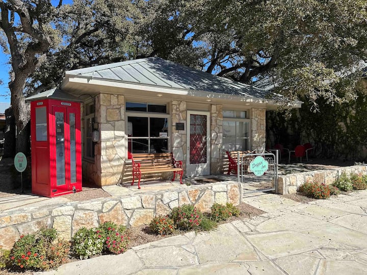 Drippin' Inn In The Heart Of Dripping Springs/tx - Dripping Springs, TX