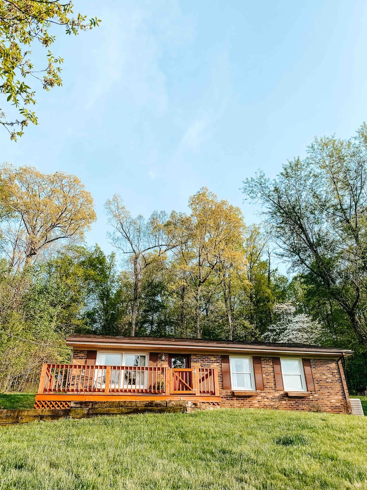 Hillside Vista - Bridgewater, VA