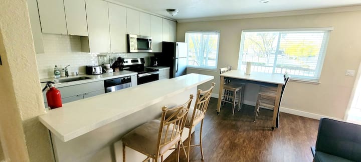 Newly Renovated 1 Bed/1 Bath Apt. In West San Jose - Campbell, CA