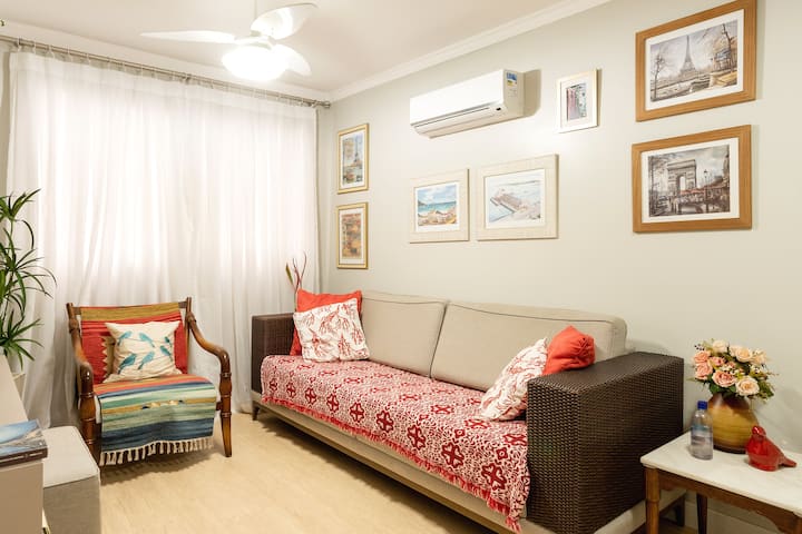 Apto Pé Na Areia Na Quadra Do Mar De Lateral !!! - Balneário Camboriú