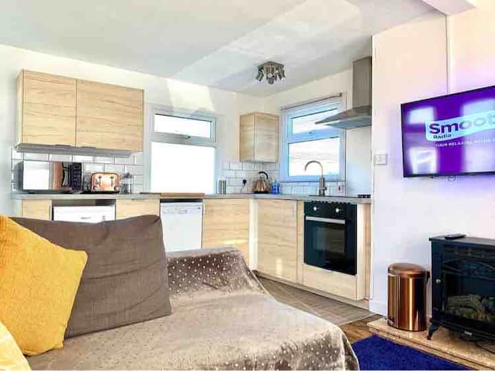 Staycation Chalets, Number 17, Bacton. Free Wifi - Sea Palling