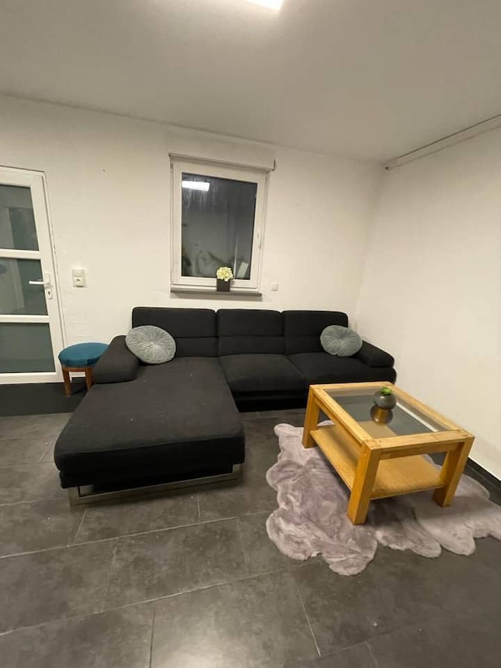 Günstige Unterkunft Im Neubau, Komplett Eingericht - Unkel