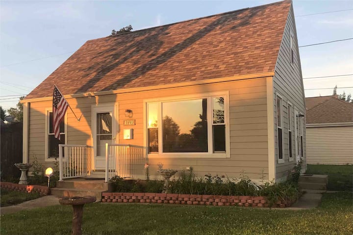 Very Close To The Brewers Stadium, Food… - Greenfield, WI