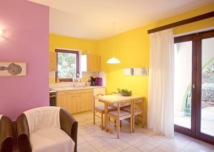 Agava Apartment With A Terrace, Near The Sea - Mali Lošinj